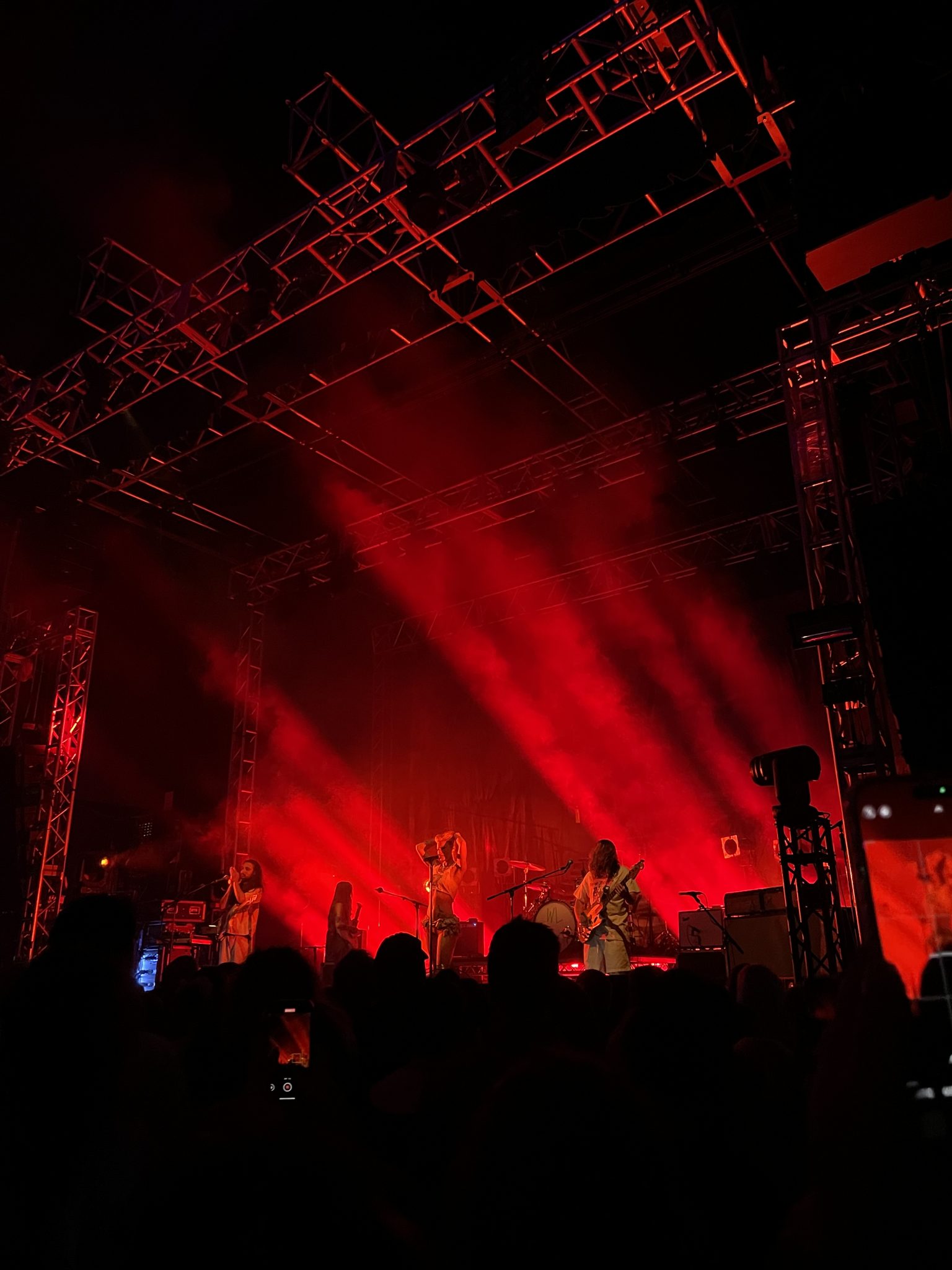 Wet Leg Are a Wet Dream to See Live – Frigid Mag